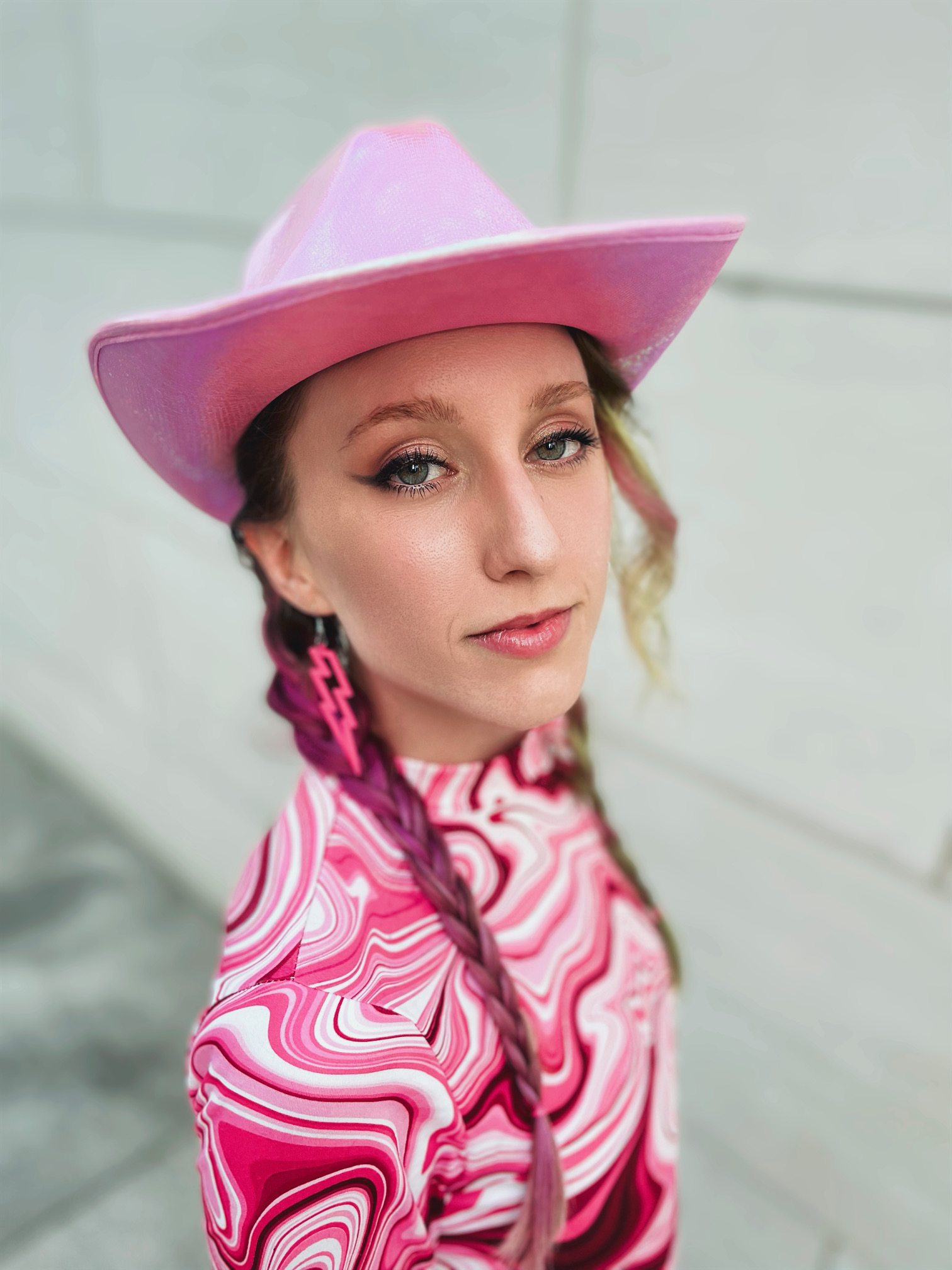Breaking Conventions with Devin Sunshine | Songwriter Profile